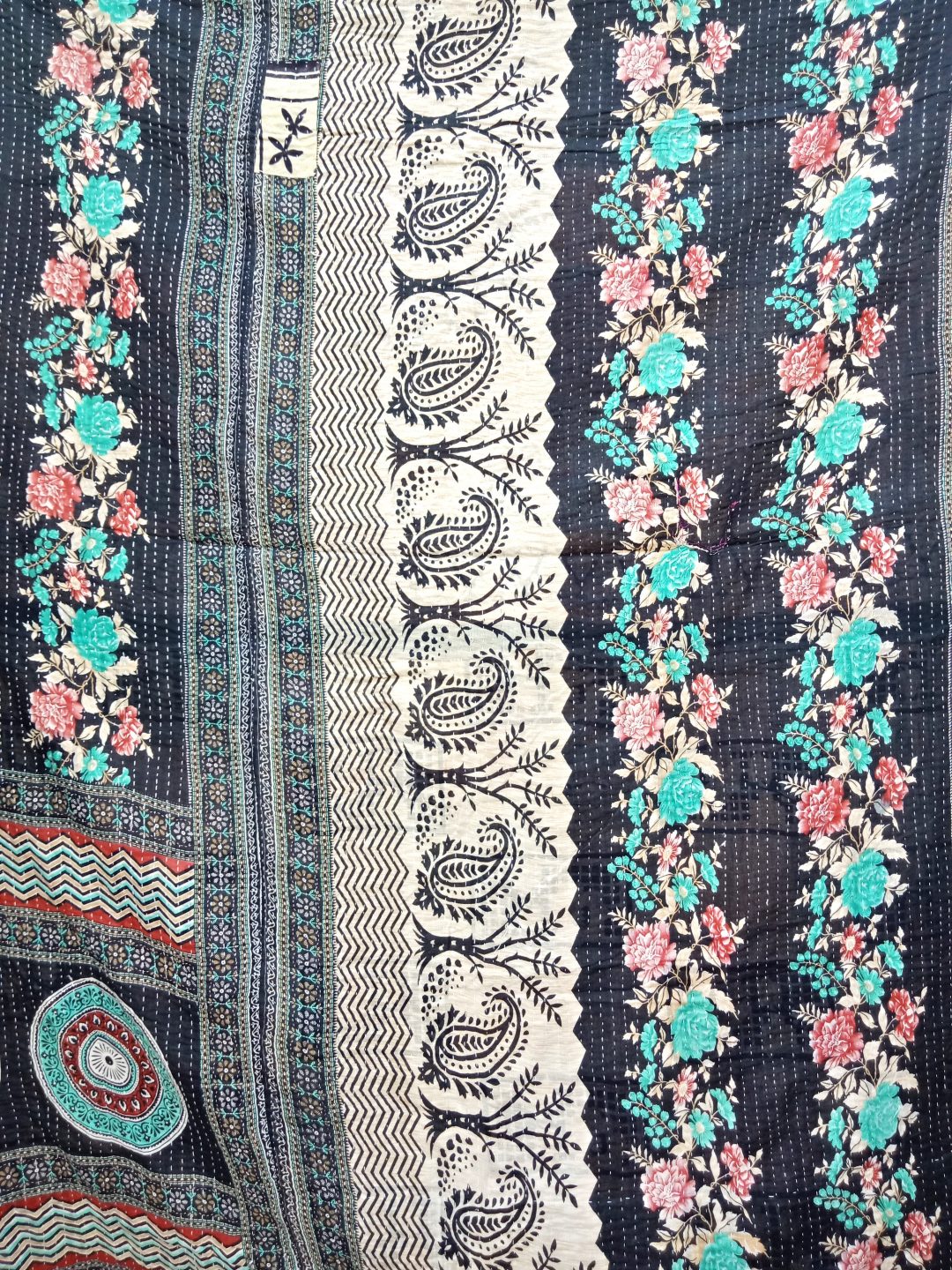Handmade Sari Patchwork Kantha Quilt | Vintage Kantha Quilt