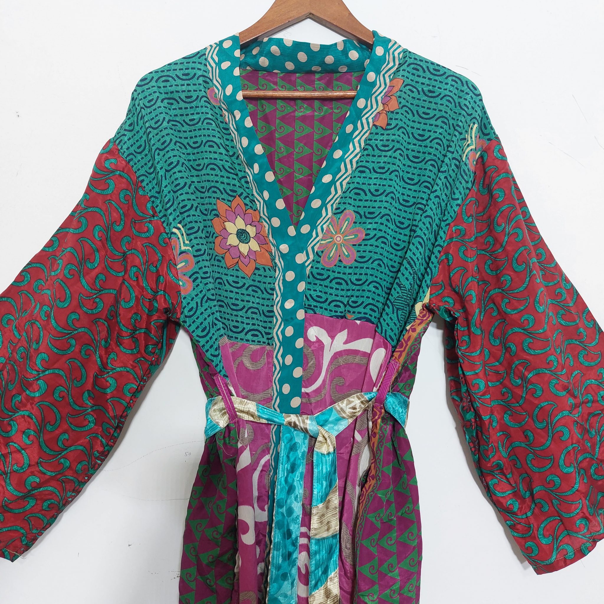 Silk Sari Indian Sleepwear Bathrobe - Vintage Kantha Quilts, Throw ...
